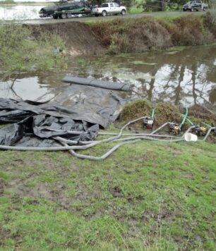 Water Dams & Water Filled Barriers | Aqua Dam Inc.